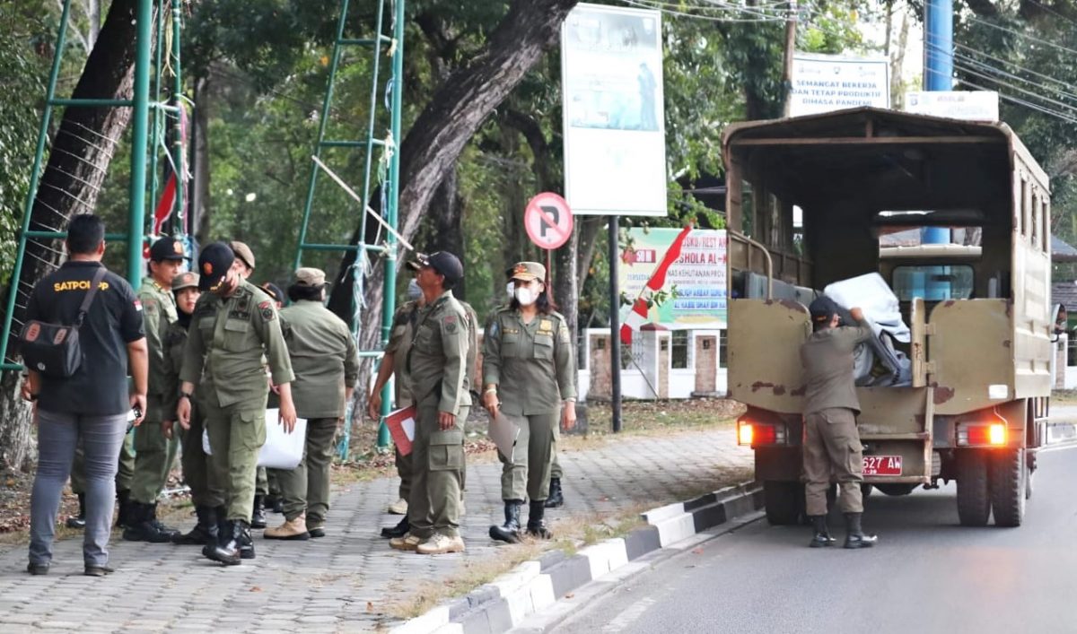 Penertiban Spanduk dan Baliho Kadaluwarsa, Rusak dan Dipasang Bukan Pada Tempatnya - Satpol PP ...